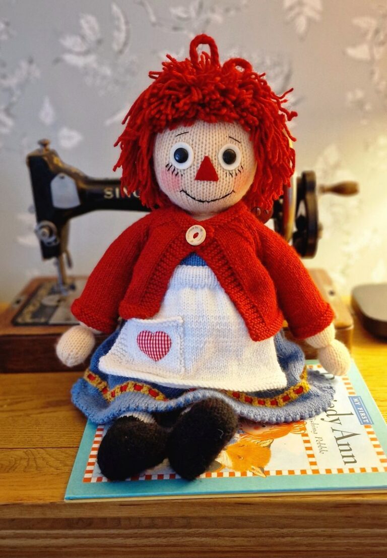20 Things You Never Knew About Raggedy Ann—The Doll That’s Been Loved ...
